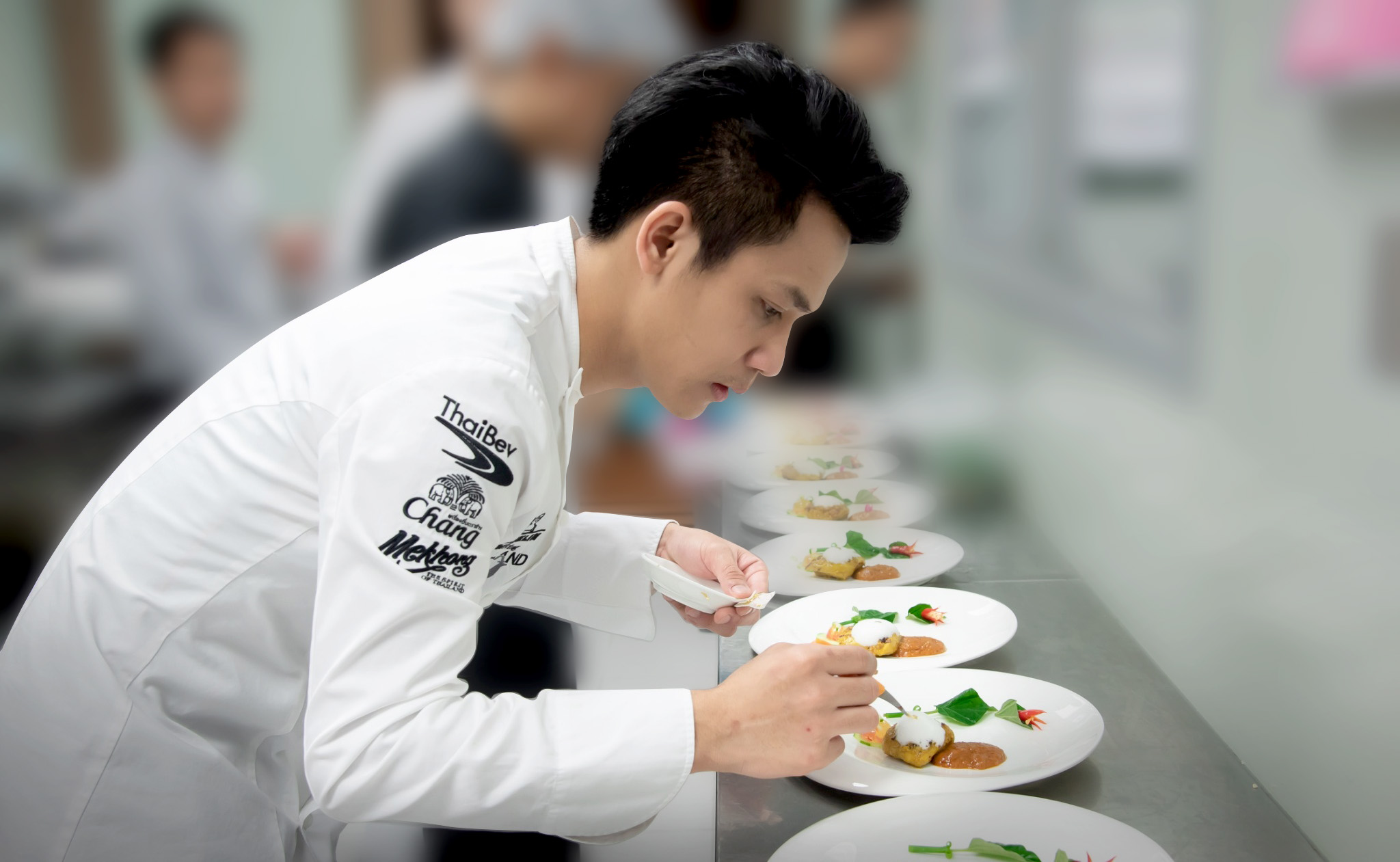 ดินเนอร์สุดเอ็กซ์คลูซีฟกับ มิชลิน ไกด์ ไดนิ่ง ซีรีส์ สำหรับ เบญจา ชิกเก้น